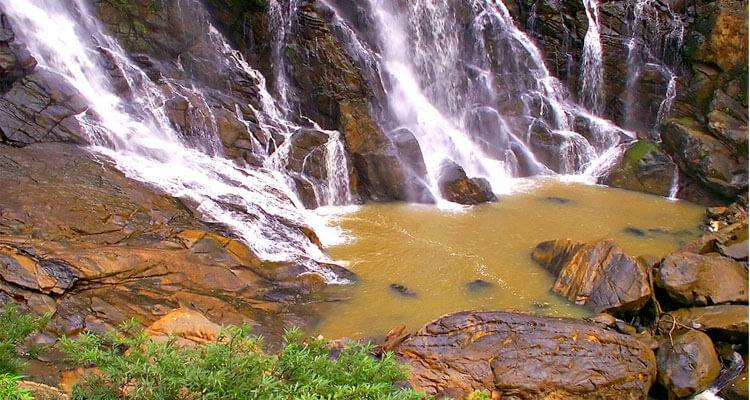 Meenmutty waterfalls Wayanad (Timings, History, Entry Fee, Images ...